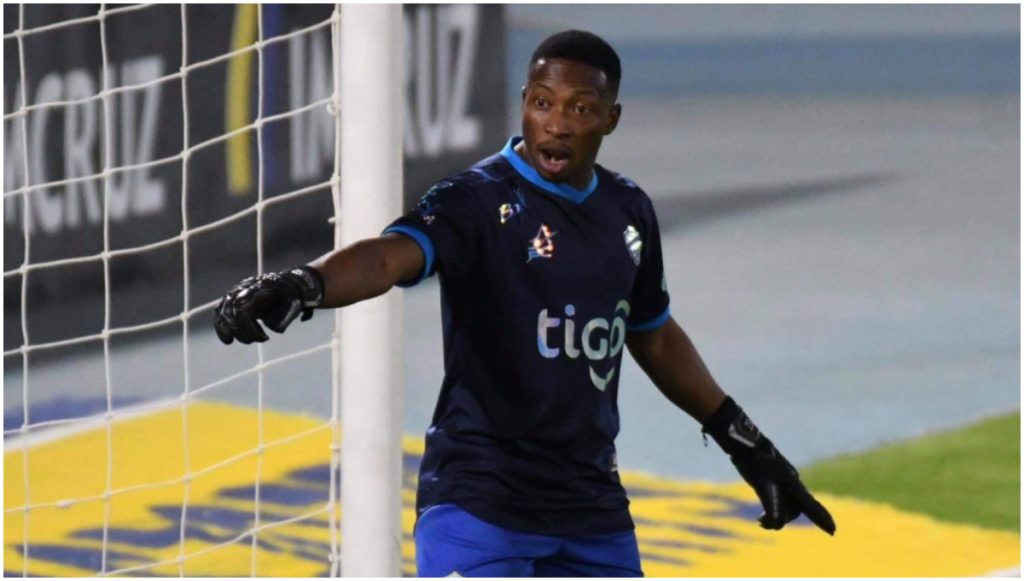 Ghanaian-born goalkeeper David Akologo receives Bolivia national team ...